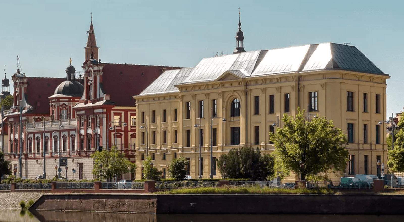 Modern office building L'UNI in the center of Wroclaw is almost ready.